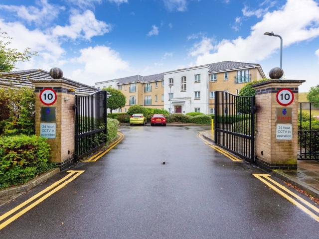 Apartment at Sovereign Heights, Slough