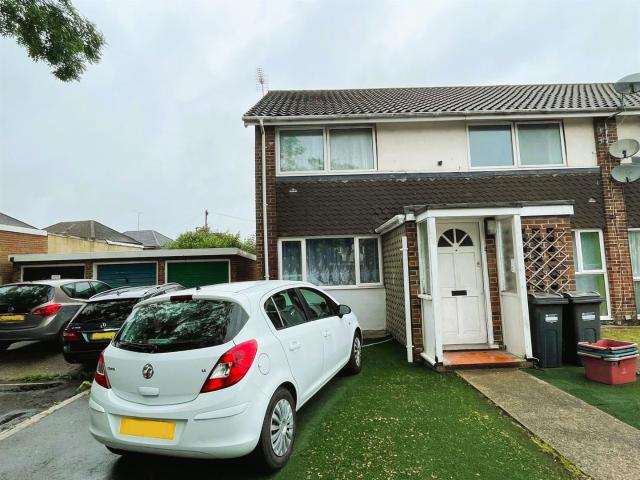 Apartment at Solway Close, Greater London