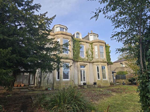 Apartment at Somerville Place East, Dundee