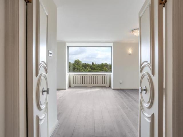 Apartment at Somerset Square, Greater London