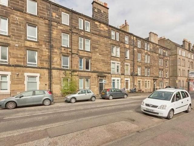 Apartment at Saughton Mains Gardens, City of Edinburgh