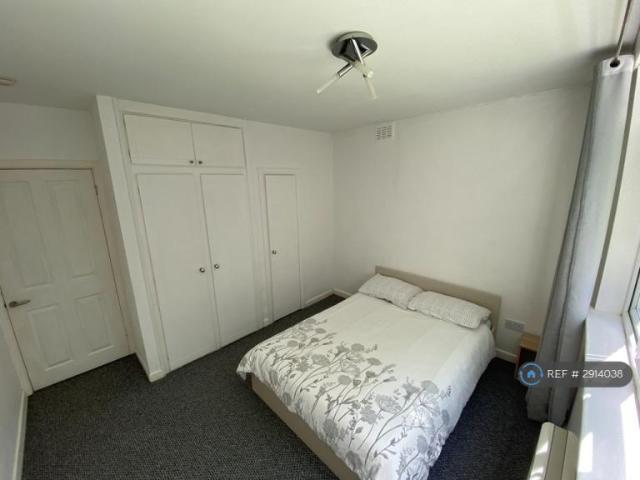 Apartment at Savoy Close, Birmingham