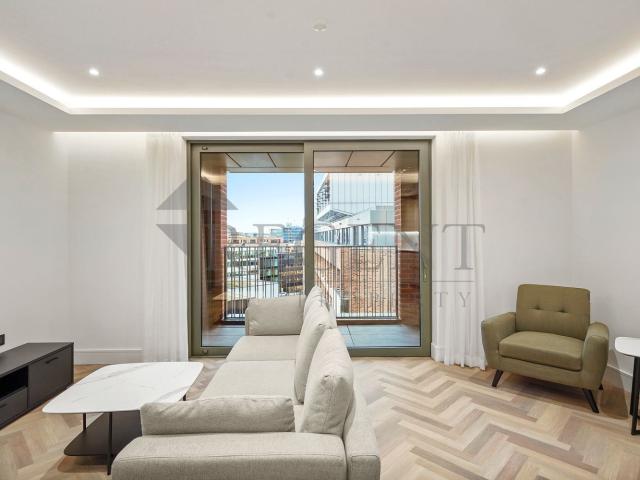 Apartment at Sawyer Street, Greater London