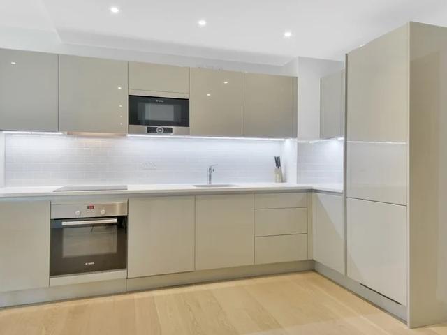 Apartment at Sayer Street, Greater London