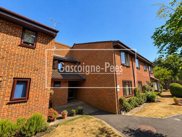 Apartment at Saffron Platt, Guildford
