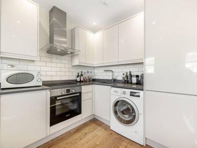 Apartment at Saint John's Hill, Greater London