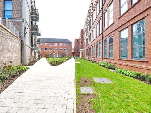 Apartment at Saint Johns Road, Bristol