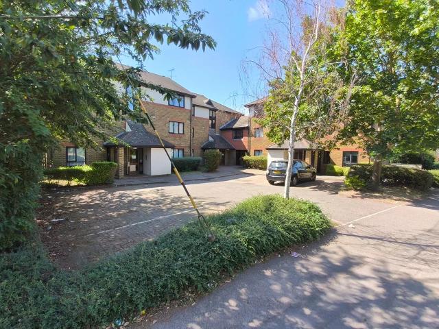 Apartment at Saint James Lane, Dartford