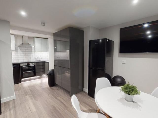 Apartment at Saint Mary Street, Cardiff
