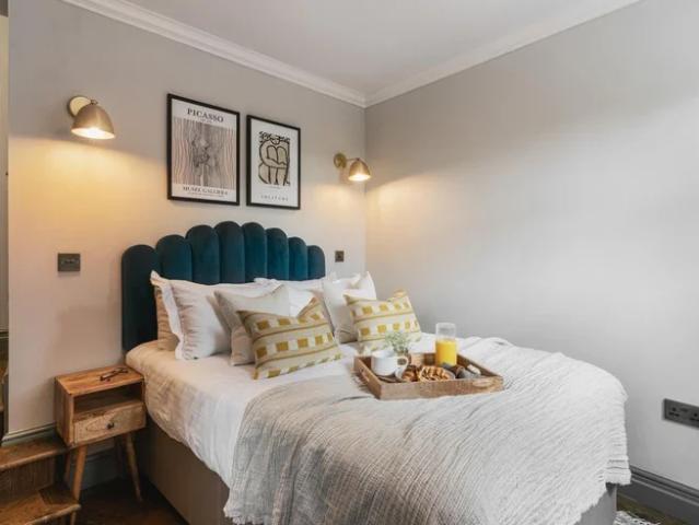 Apartment at Saint Michael's Hill, Bristol