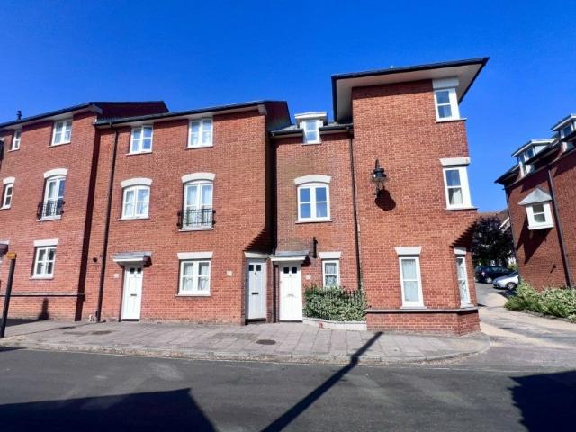 Apartment at Saint Thomas Street, New Forest