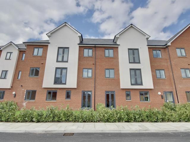 Apartment at Salcombe Avenue, Portsmouth
