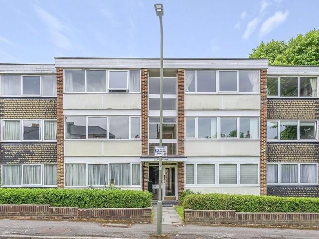 Apartment at Salisbury Avenue, Greater London