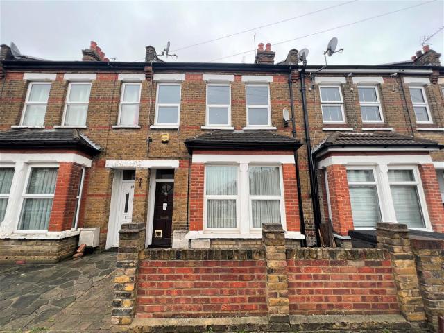 Apartment at Salisbury Avenue, Southend on Sea