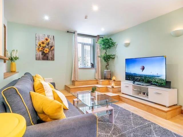 Apartment at Salisbury Court, Belfast