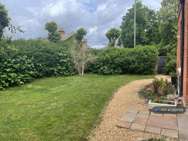 Apartment at Salisbury Road, Greater London