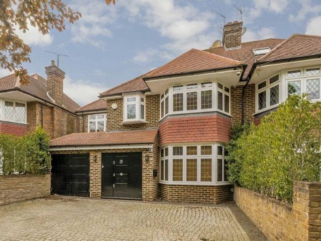 Apartment at Salmon Street, Greater London