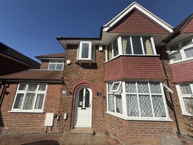 Apartment at Salmon Street, Greater London