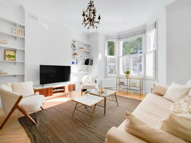 Apartment at Saltram Crescent, City of Westminster