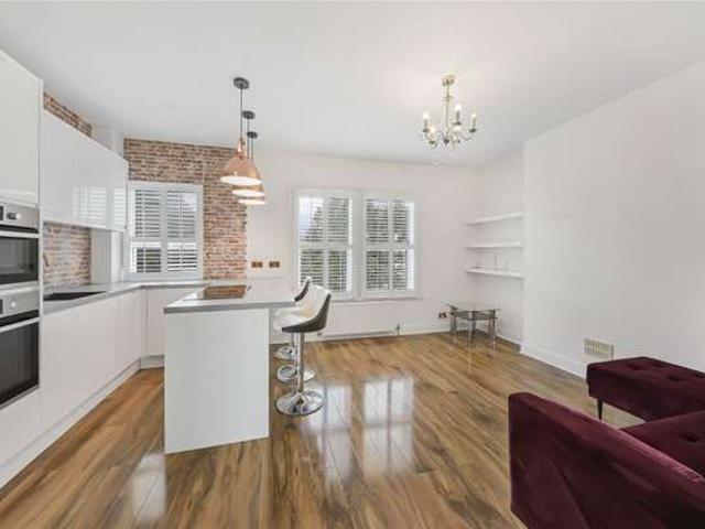 Apartment at Saltram Crescent, City of Westminster