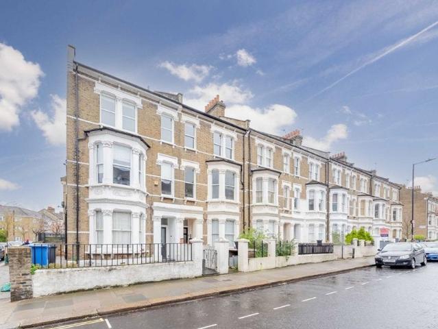 Apartment at Saltram Crescent, City of Westminster