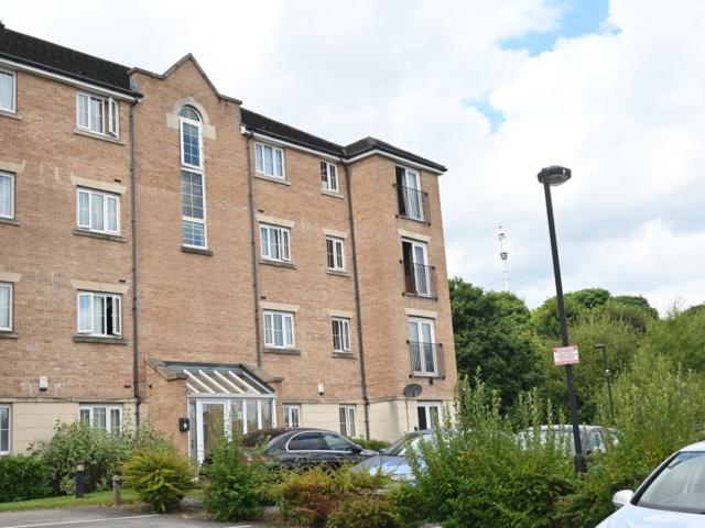 Apartment at Sandhill Close, Bradford