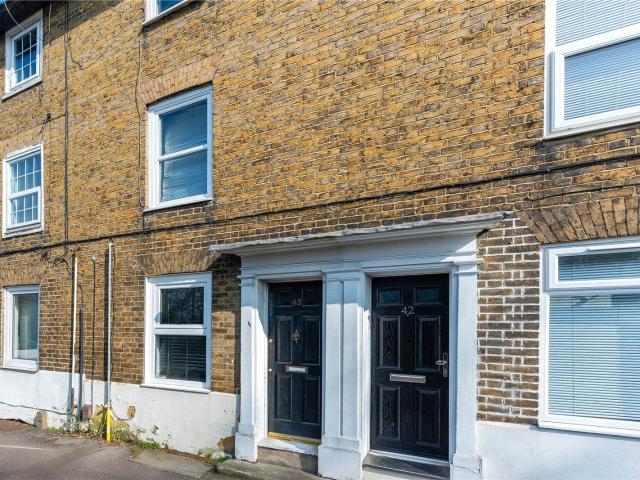 Apartment at Sandling Road, Maidstone