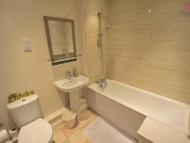 Apartment at Sandringham Close, Hertsmere