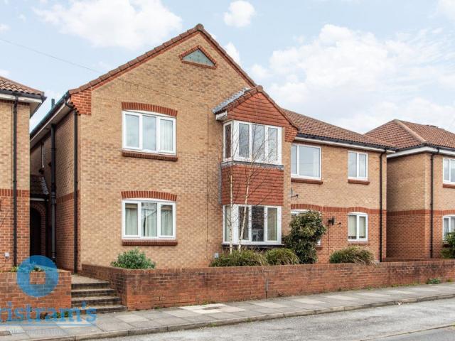 Apartment at Sandringham Drive, Nottingham