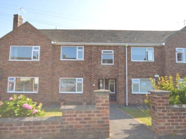 Apartment at Sandstone Drive, Hoylake