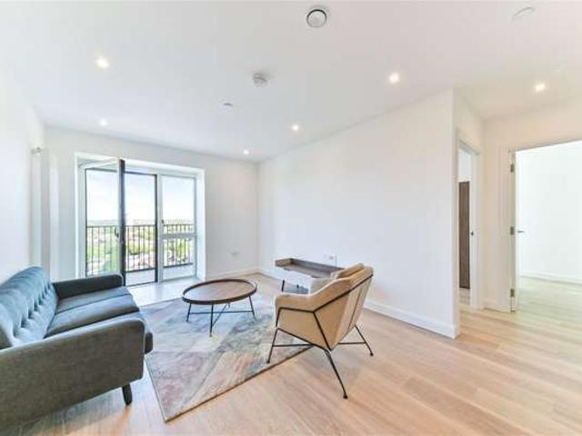 Apartment at Sandstone Lane, Greater London