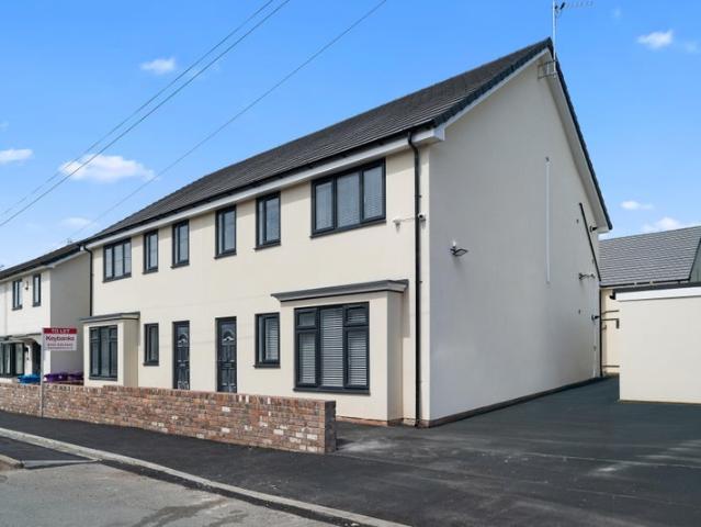 Apartment at Sandstone Road West, Liverpool