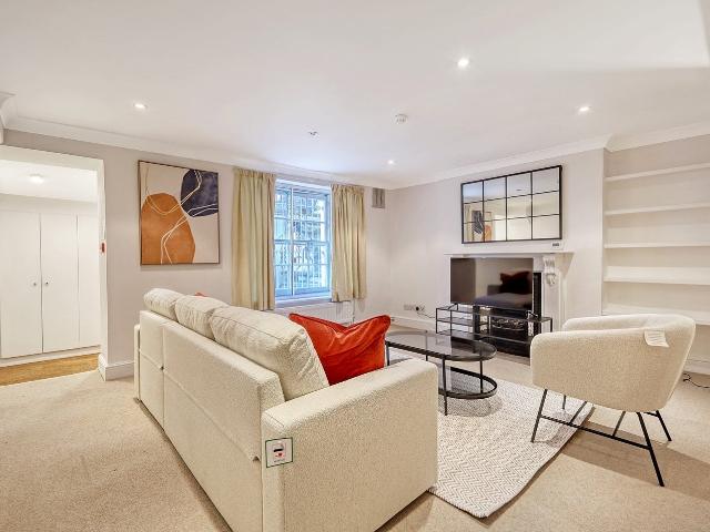 Apartment at Sandwich Street, Greater London
