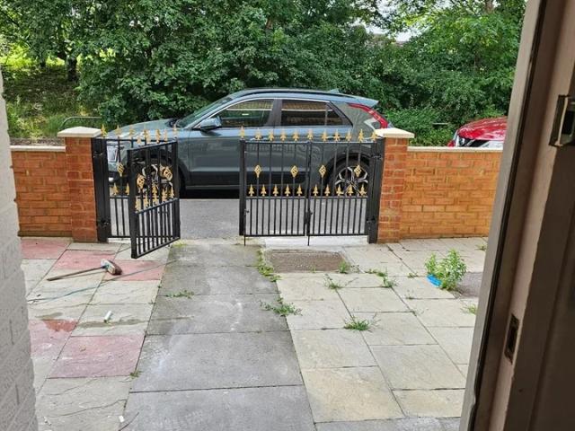 Apartment at Sandy Drive, Greater London