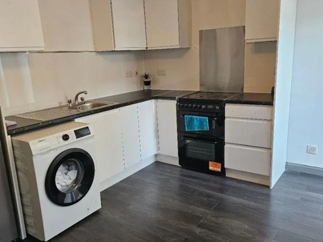 Apartment at Sandy Drive, Greater London