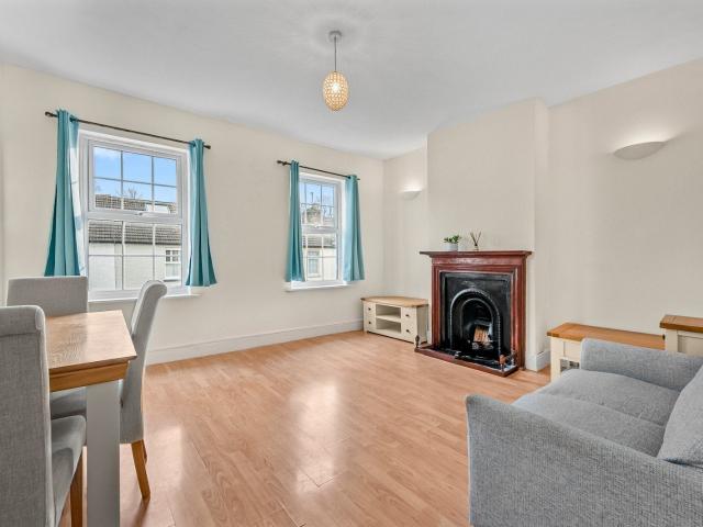 Apartment at Sandycombe Road, Greater London