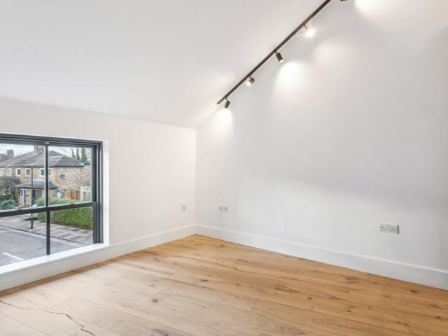 Apartment at Sandycombe Road, Greater London