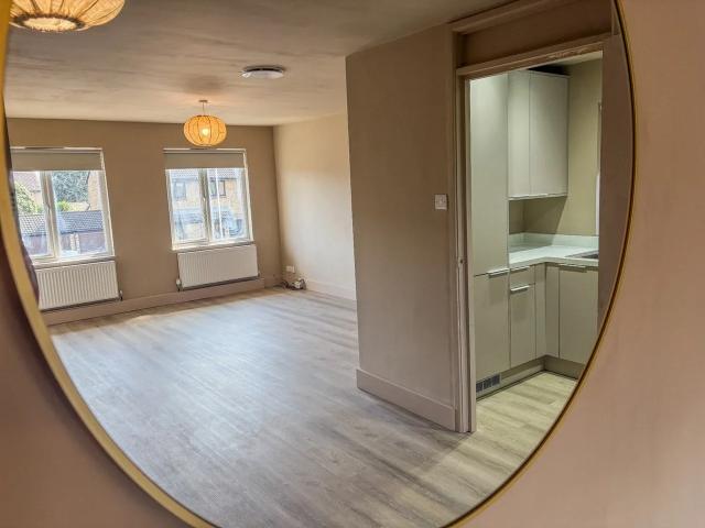 Apartment at Sarre Avenue, Greater London