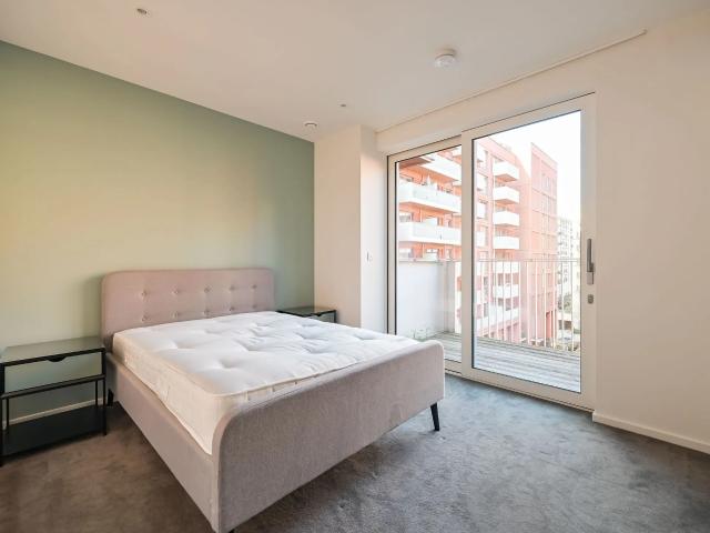 Apartment at Scarlet Close, Greater London