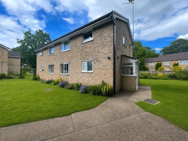 Apartment at School Lane Close, Sheffield
