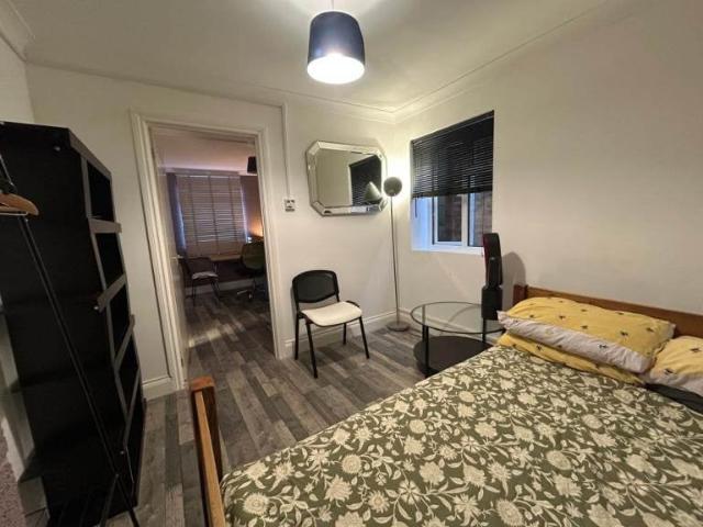 Apartment at School Lane, Greater London