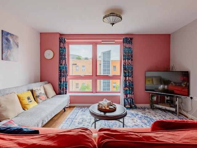 Apartment at Schoolhouse Lane, Greater London