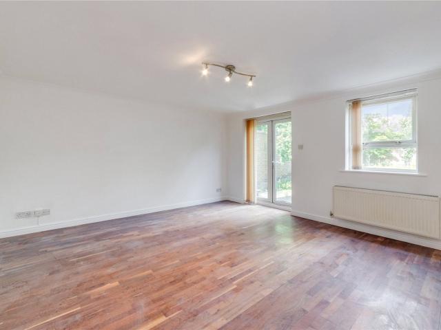 Apartment at Schooner Close, Greater London
