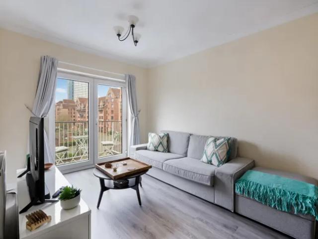 Apartment at Schooner Close, Greater London