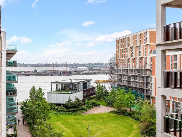Apartment at Schooner Road, Greater London