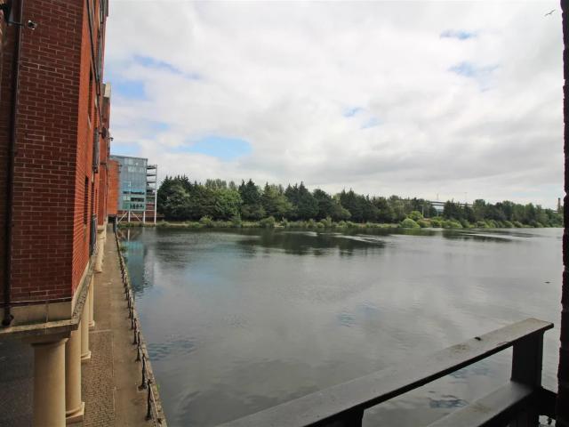 Apartment at Schooner Way, Cardiff