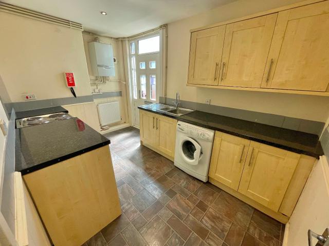 Apartment at Scott Lidgett Road, Stoke on Trent
