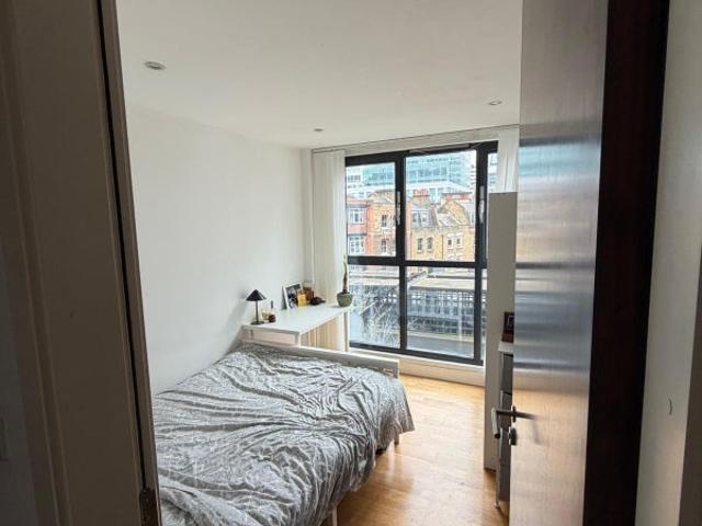 Apartment at Scrutton Street, Greater London