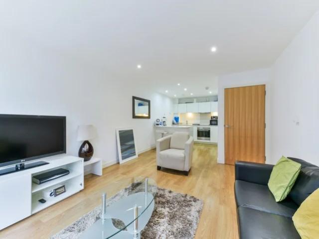 Apartment at Seven Sea Gardens, Greater London