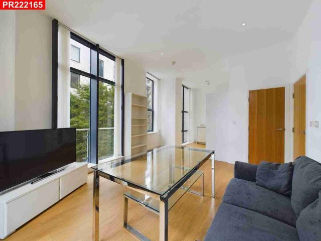 Apartment at Seven Sea Gardens, Greater London